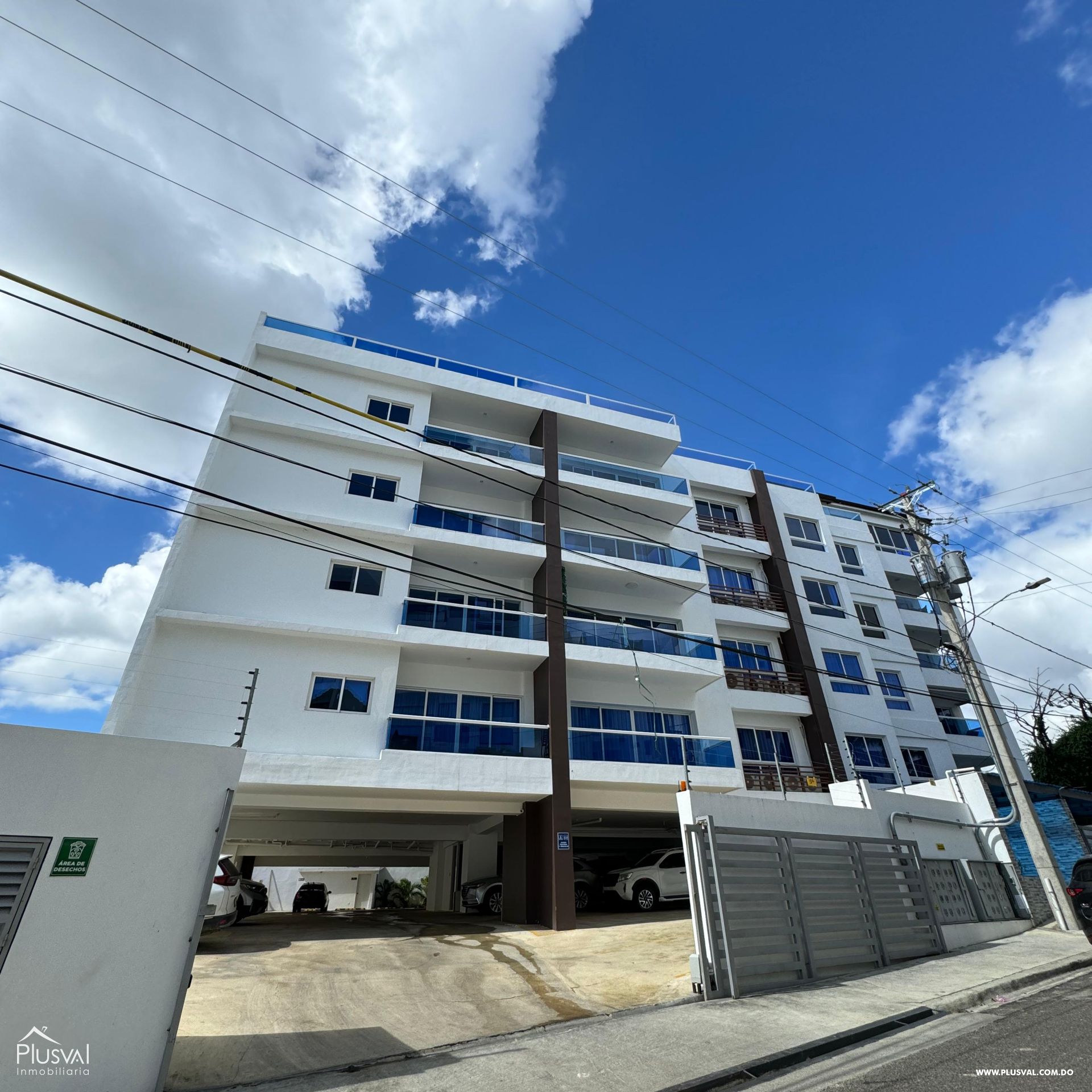 Apartamento amueblado ubicado en una torre en Reparto Imperial, a tan ...