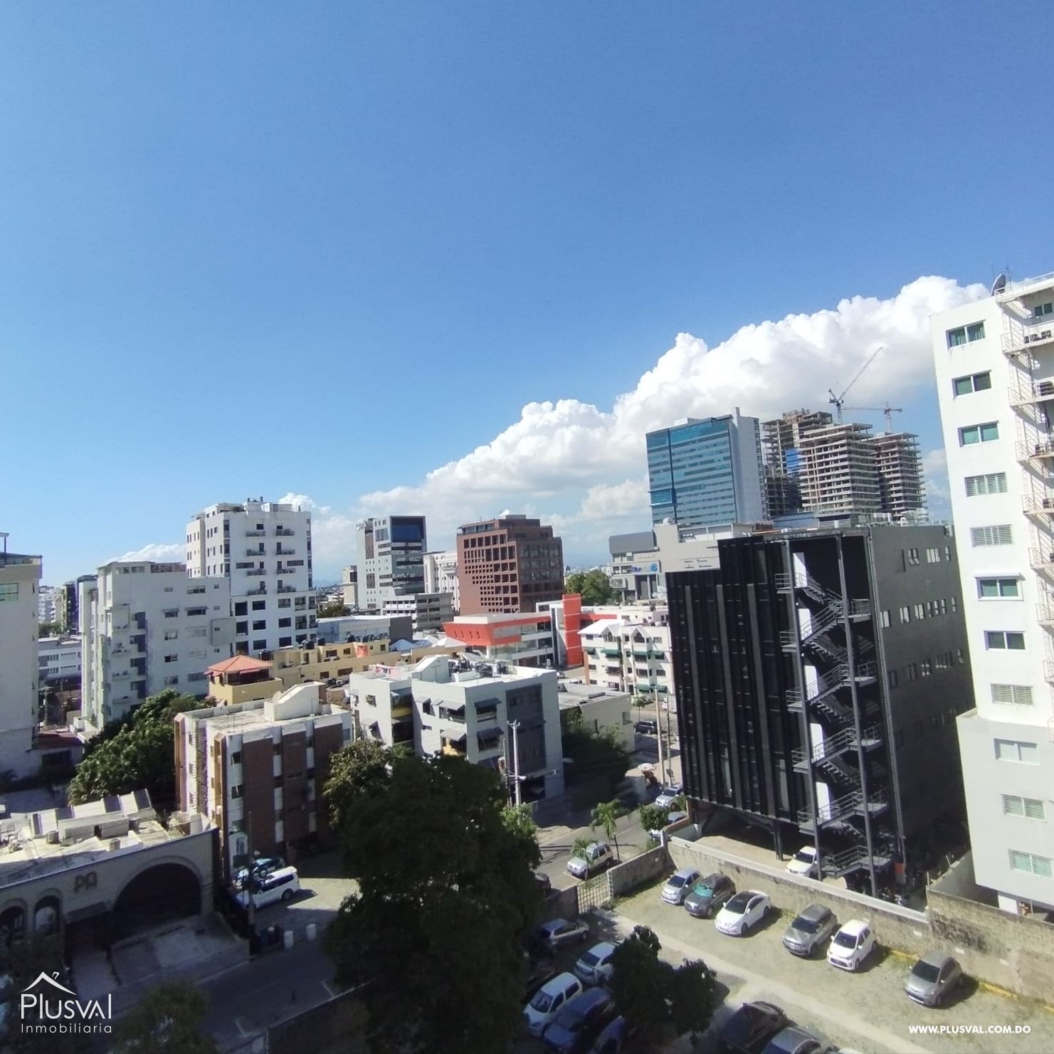Apartamentos en Venta en Piantini | Plusval Inmobiliaria