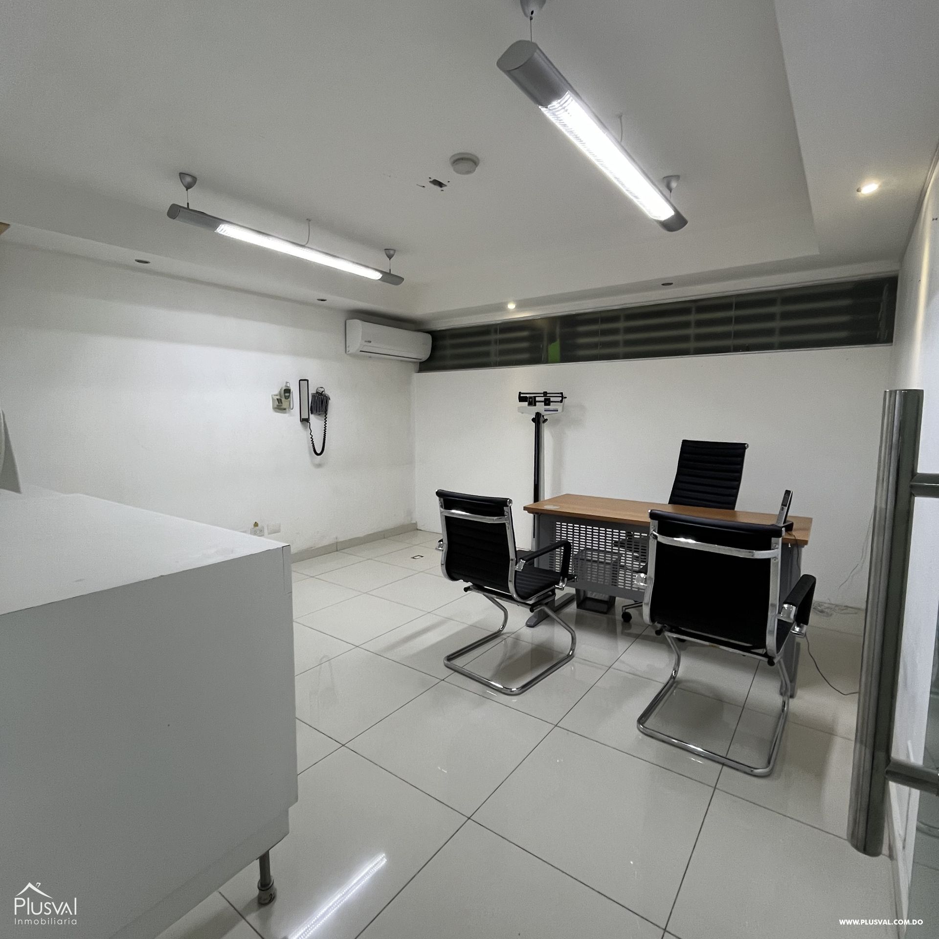 Local comercial en alquiler para negocio, oficina, consultorios y cafe ...